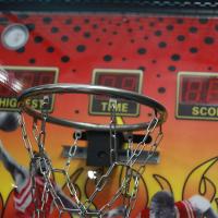 China Boxing Luxury Basketball Shooting Game Machine For Amusement Park 1 Year Warranty for sale