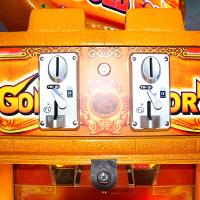China Casino Press Coin Vending Machine , Excavator Gift Tabletop Pinball Machine for sale