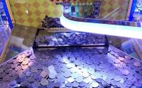 China Amusement Game Center Pinball Game Machine Castle Maze Coin Pusher Easy To Use for sale
