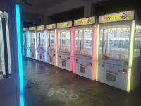 China Amusement Park Prize Gift Vending Machine / Master Golden Key Game Machine for sale