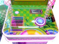 China Attractive Happy Eliminate Lottery Ticket Vending Machine Fiberglass Material for sale