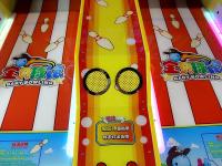 China Commercial Small Happy Bowling Video Shooting Ball Gaming Machine For Amusement Park for sale