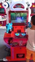China Metal Kids Arcade Machine , Dozen Hero Gun Shooting Tickets Redemption Arcade Simulator for sale