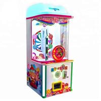 China Attractive Gift Vending Machine With Metal + Plastic Material Easy To Manipulate for sale