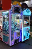 China Luxurious Toy Coin Operated Claw Crane Machine 12 Months Warranty for sale