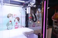 China 2 Player Electronic Arcade Claw Crane Machine for sale