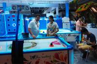 China Amusement Air Hockey Arcade Machine With Aluminum Cabinet for sale