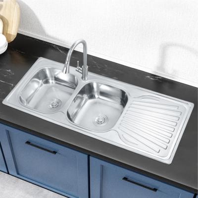 China Brushed Gunmetal Stainless Steel Kitchen Sink 33x22 Two Bowl for sale
