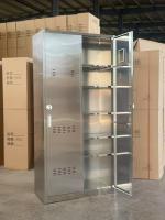 China Steel-Made Anti-Corrosion Hospital Treatment Room Furniture Includes Treatment Cabinets and Tables for sale