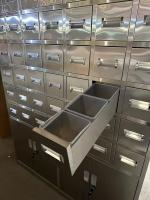 China Steel-Made Anti-Corrosion Hospital Treatment Room Furniture Includes Treatment Cabinets and Tables for sale