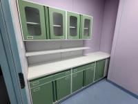 China Steel-Made Anti-Corrosion Hospital Treatment Room Furniture Includes Treatment Cabinets and Tables for sale