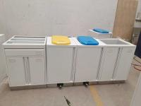 China Steel-Made Anti-Corrosion Hospital Treatment Room Furniture Includes Treatment Cabinets and Tables for sale