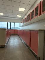 China Steel-Made Anti-Corrosion Hospital Treatment Room Furniture Includes Treatment Cabinets and Tables for sale