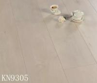 China Engineered MDF HDF Laminated Wooden Flooring Soundproof Waterproof for sale