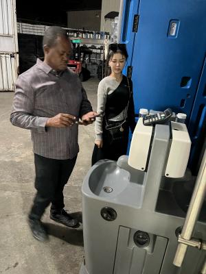 China HDPE Material Portable Toilet with 130L Water Tank and Easy Installation for Construction Sites for sale
