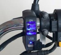 China Handlebar Motorcycle Charging Port With Lamp 5V 2A USB Charger for sale