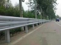 China Thrie Beam Roadside Guardrail , Galvanized Guard Rail For Traffic Road Safety Use for sale