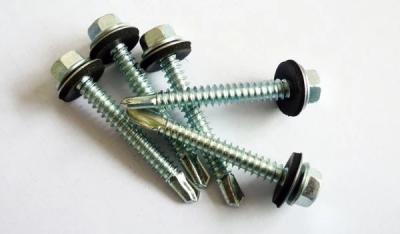 China SWCH22A Glass Wool Blanket 5.5x25 Galvanized Wafer Head Self Drilling Roofing Teck Screw for sale