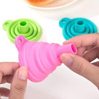 China Factory Wholesale Silicone Folding Funnel, Large-Bore Suction Nozzle, For Mixed Grain Storage Bag, Ice Bag Water Filling & Soy Sauce Jug for sale