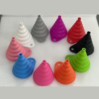 China Factory Wholesale Silicone Folding Funnel, Large-Bore Suction Nozzle, For Mixed Grain Storage Bag, Ice Bag Water Filling & Soy Sauce Jug for sale