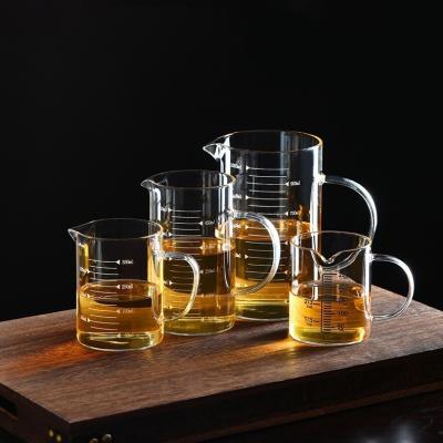 China Borosilicate Glass Measuring Cup 350ml 500ml 1000ml Heat Resistant Microwave Safe for sale