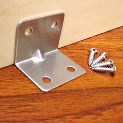 China Customized Carbon Steel L Bracket 1-15mm Thickness Zinc Plated for Furniture Shelf Industrial Use for sale