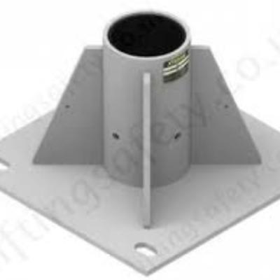 China Custom Steel Stainless Steel Floor Mount Base Plate Stamping Parts Q235 CNC Laser Cutting for sale