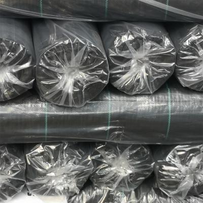 China PP Woven Weed Mat Ground Cover 90gsm UV Treated Anti Weed Fabric for Greenhouse Agriculture for sale