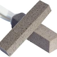China Pumice Stick with Handle for Toilet Cleaning 2 Pack Removes Baked-on Food Grease Rust for sale