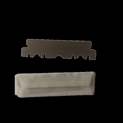 China 100pcs Platinum Coating Stainless Steel Half Single Edge Razor Blades 3x2x0.5in for Professional Barber Straight Razor for sale