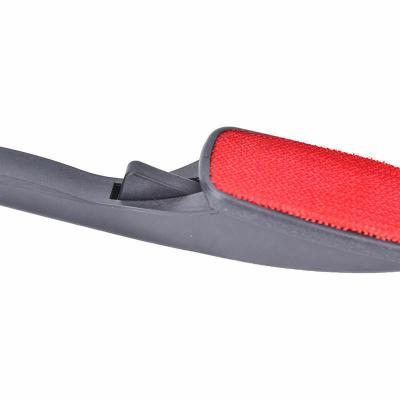 China Rotatable Electrostatic Dust Removal Brush 10.75 Inch Dual Sided Lint Remover for Clothes Pet Hair for sale