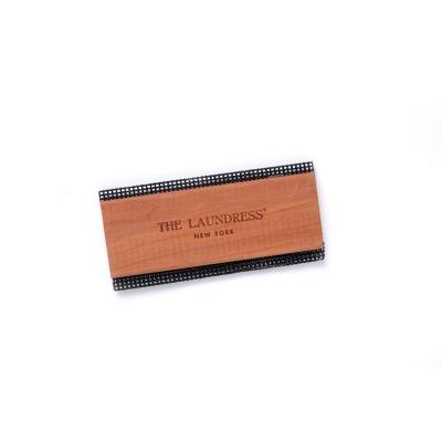 China Natural Beech Wood Sweater Fabric Comb Cashmere Fuzz Remover 7.5x4.5cm for sale