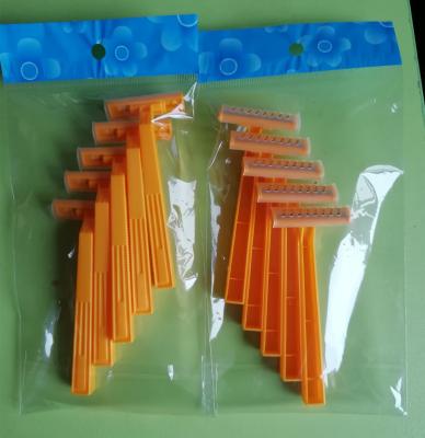 China Mens plastic double blade safety disposable shaving razor for sale