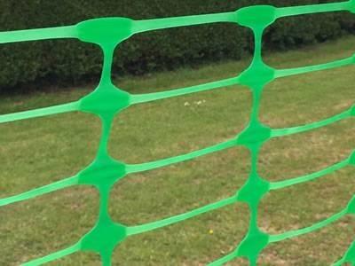 China Oval Plastic Barrier Fence - more Visibility and Strength for sale