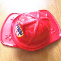 China Child Size Red Plastic Fire Chief Hat Halloween Party Plasticfireman Helmet Hat for sale