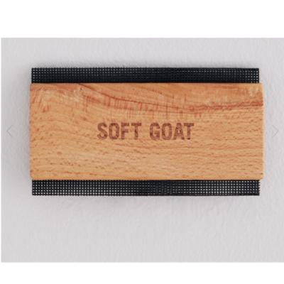 China Beechwood Cashmere Wool Comb 7.5x4.5cm Fabric Fuzz Remover for Sweaters Coats Blankets for sale