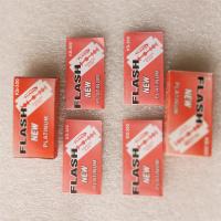 China Professional Stainless Steel Single Edge Barber Blades 100 Pack Platinum Coated for sale