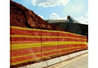 China HDPE Woven Warning Netting Safety Barrier Mesh 1m x 50m 70-200g/m2 for sale