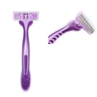 China Wholesale Disposable Triple Blade Razor with Lubricating Strips 6g Stainless Steel for sale