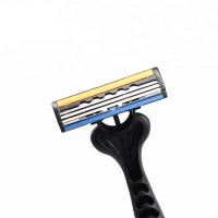 China Disposable Triple Blade Razor 6g Stainless Steel Shaving Razor Blue Green for sale