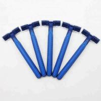 China Disposable Twin Blade Stainless Steel Shaving Razor with Rubber Handle 6g Blue Green for sale