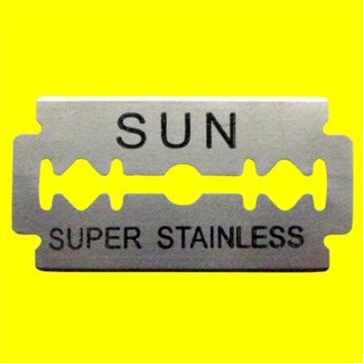 China Premium Double Edge Razor Blades 100 Pack Swedish Steel Platinum Coated for Safety Razors for sale