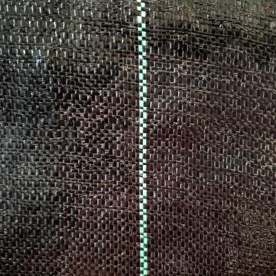 China PP Woven Weed Barrier Landscape Fabric 6x300 ft 3.2oz Ground Cover UV Treated for sale