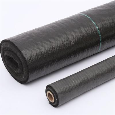 China PP Woven Weed Barrier Fabric 130gsm Heavy Duty Commercial Ground Cover Anti Weed Mat 5m Wide for sale