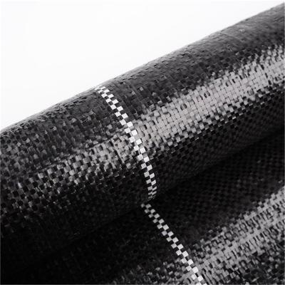 China PP Woven Weed Barrier Fabric Heavy Duty 130g/m2 3ft x 300ft Commercial Ground Cover for sale