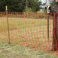 China HDPE Safety Fence 4ft x 100ft Lightweight 8 lb Orange Green Construction Barrier for sale