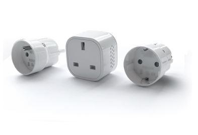China Zigbee Smart Plug 16A Remote Control Energy Monitor with Overload Protection 230V for sale