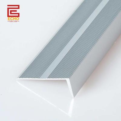 China Metal Stair Nosing Trim for Vinyl Plank - Anti-Slip Stainless Steel for sale