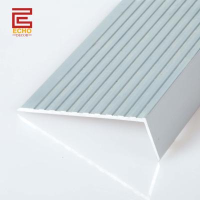 China Flexible Aluminum Stair Nosing Trim for Hardwood Protection for sale