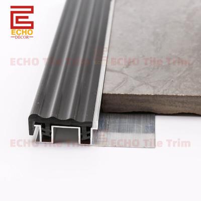 China Antislip Aluminum Stair Nosing Trim Step Edging Profiles With Rubber for sale